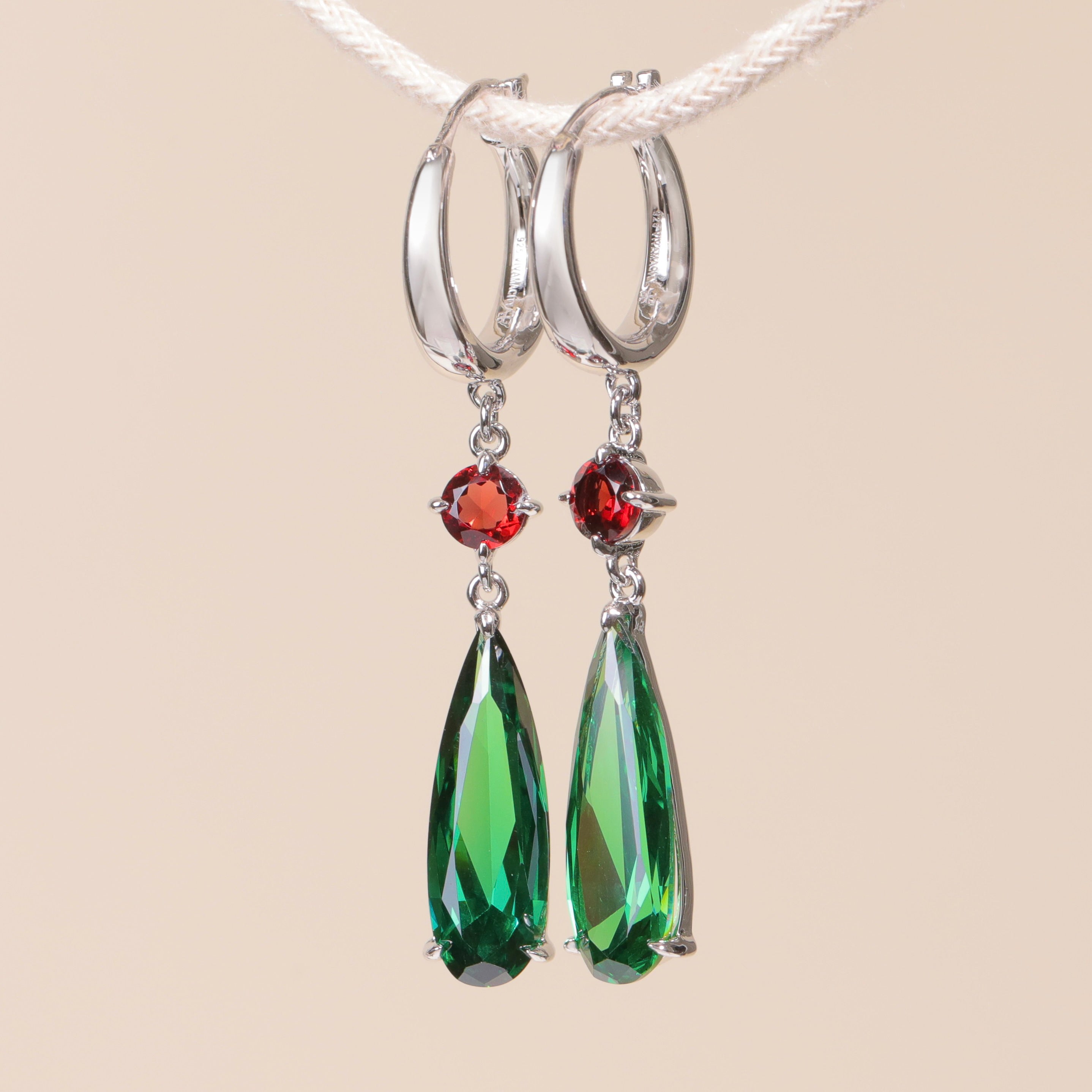 Howl's Earrings – Vivamacity