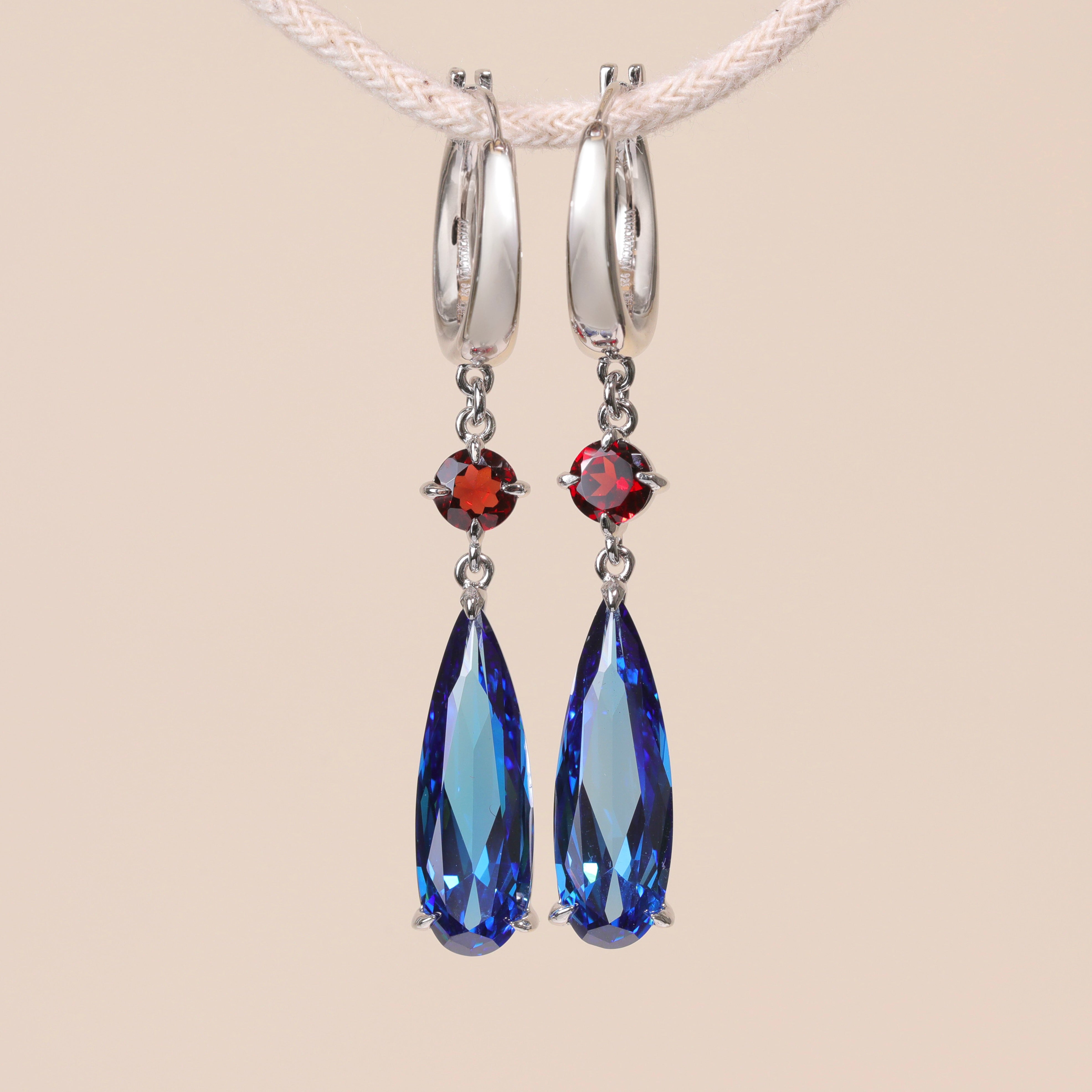 Howl's Earrings – Vivamacity