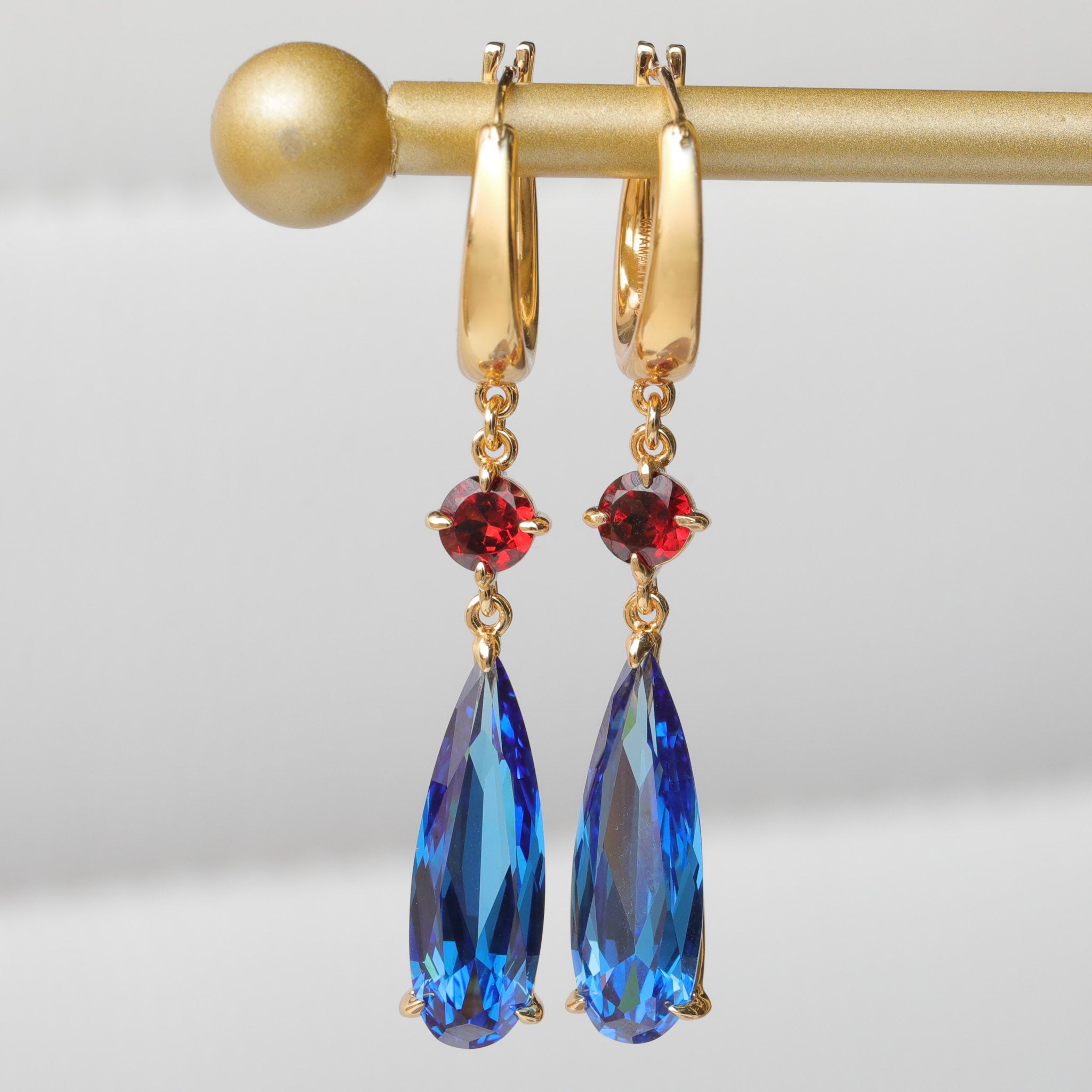Howl's Earrings – Vivamacity