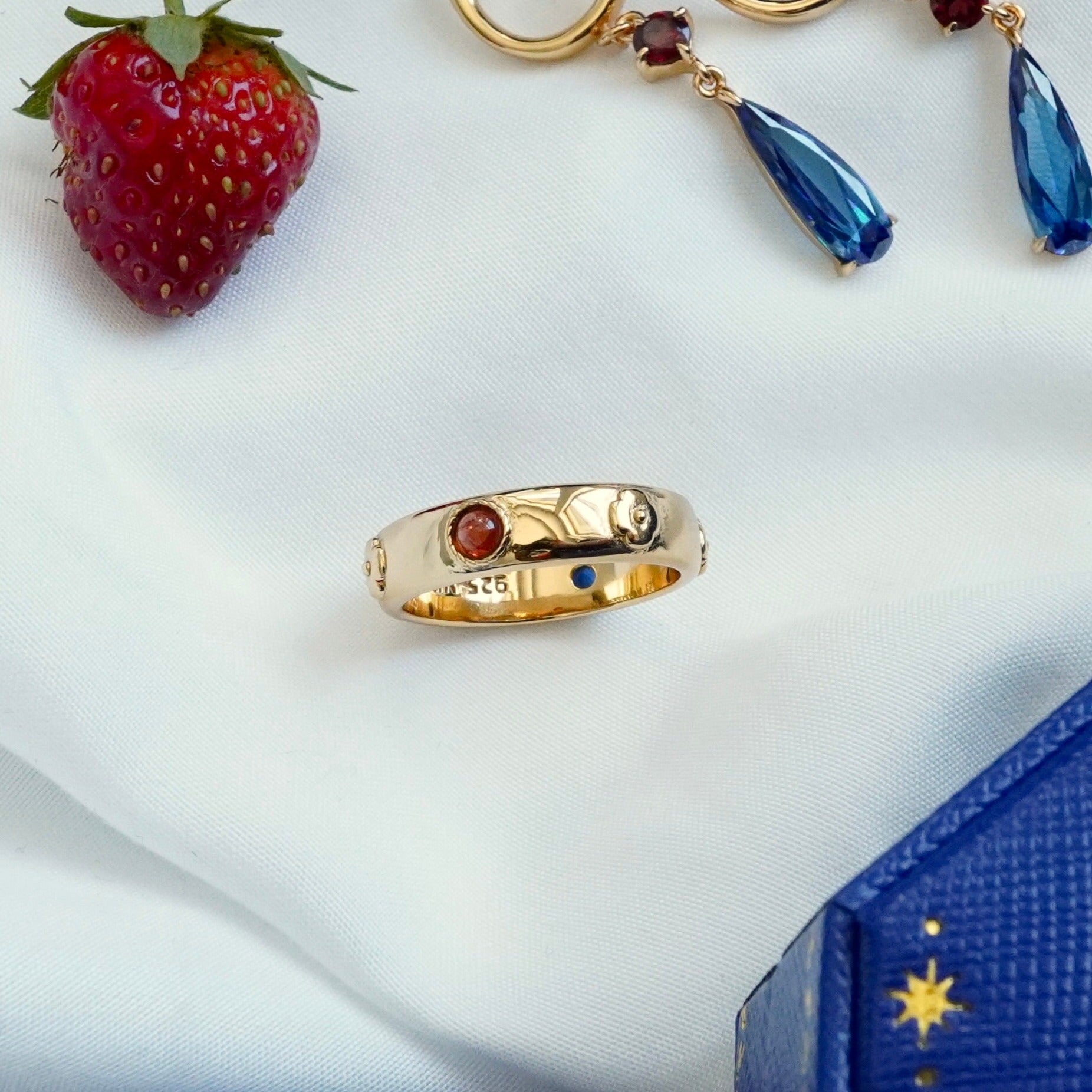 Baby Howl's Ring – Vivamacity