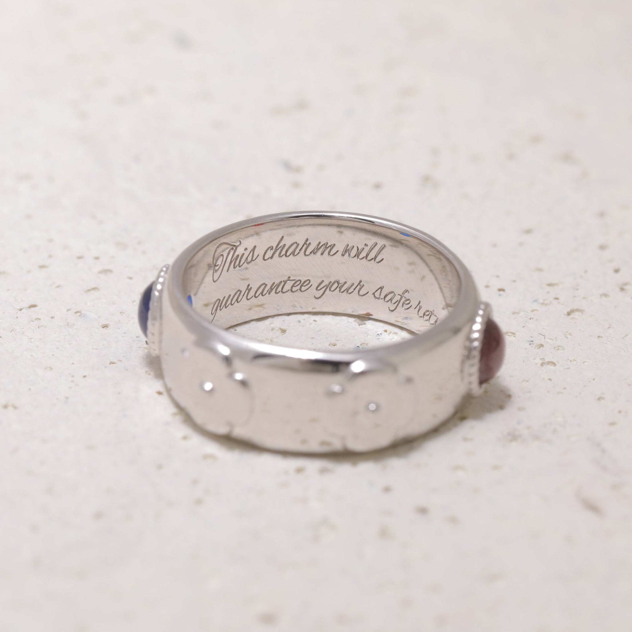 Howl's Ring – Vivamacity